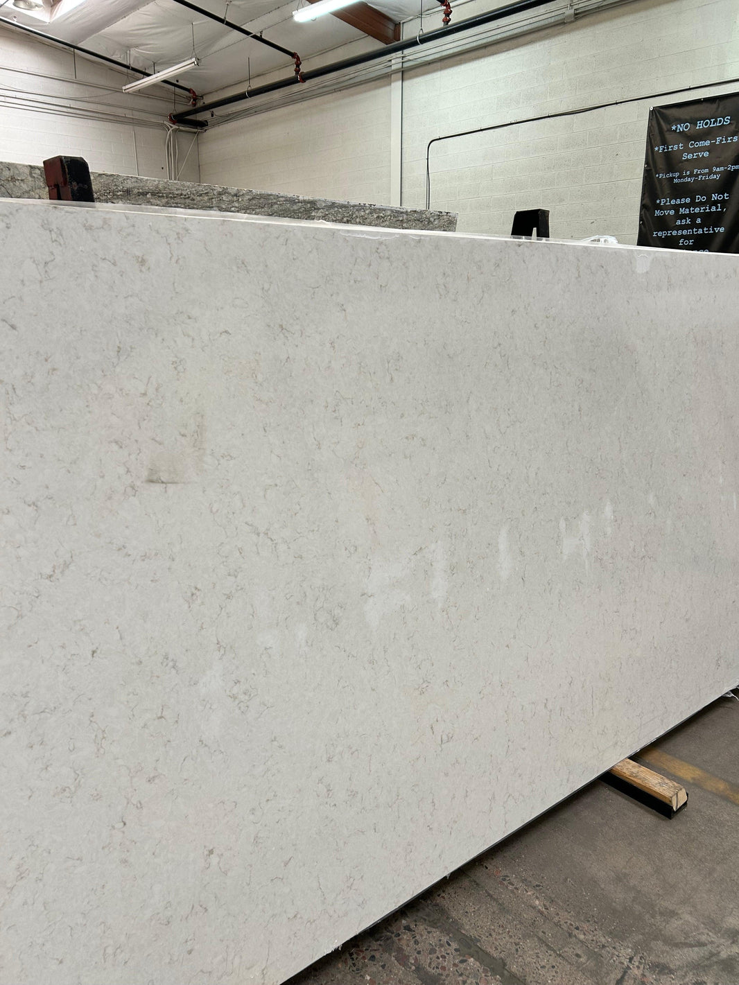 EXPLORE A VARIETY OF PREMIUM QUARTZ DESIGNS! TOP-QUALITY SELECTIONS ...